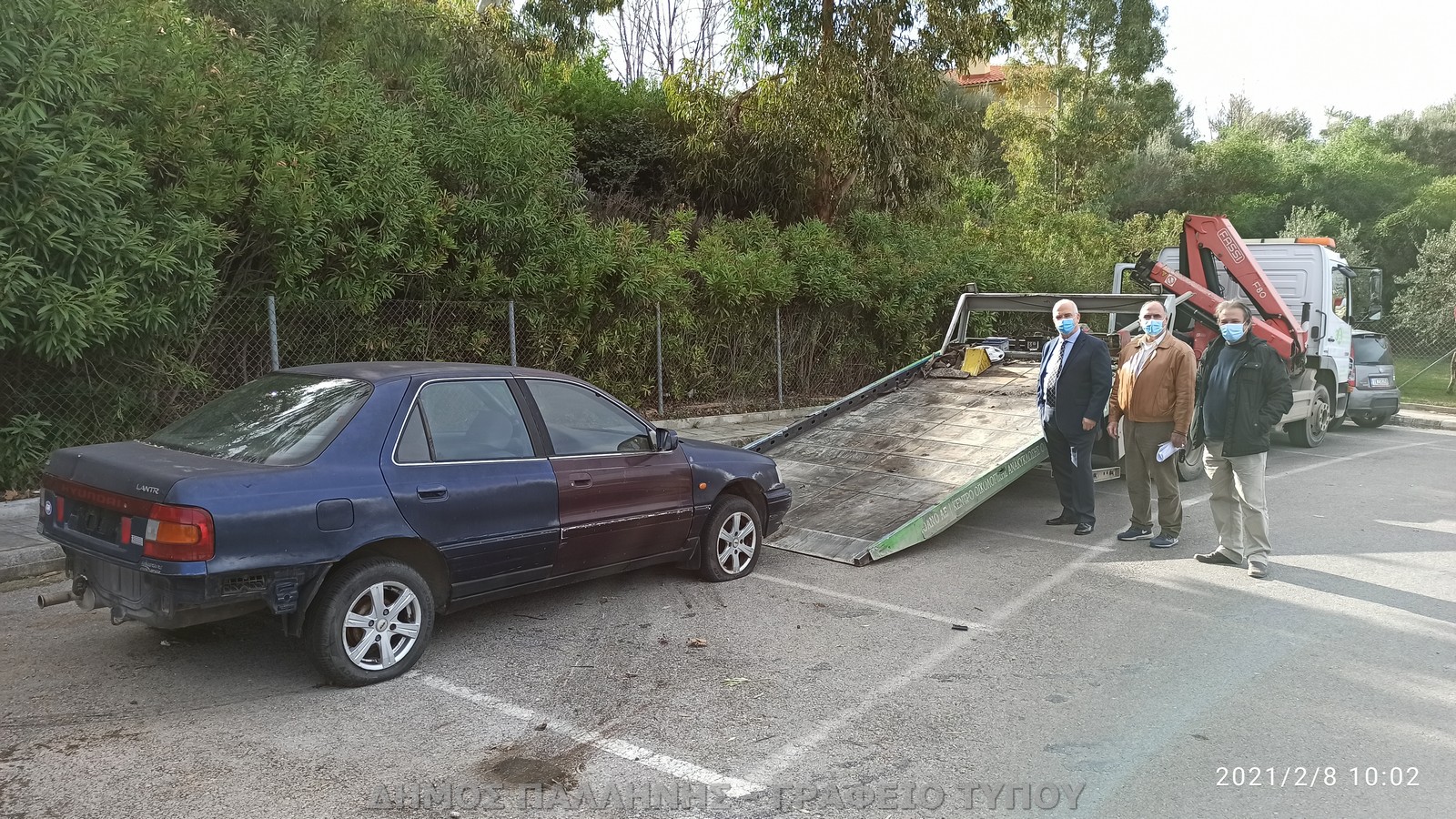 Ξεκίνησε η περισυλλογή εγκαταλελειμμένων οχημάτων στο Δήμο Παλλήνης ...