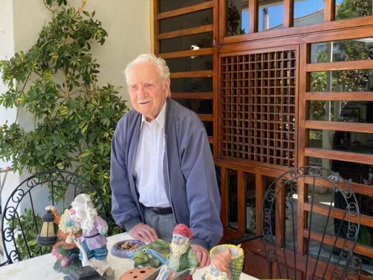 Ο Άρχοντας της θρακιώτικης παράδοσης Χρόνης Αηδονίδης δεν είναι πια εδώ ...